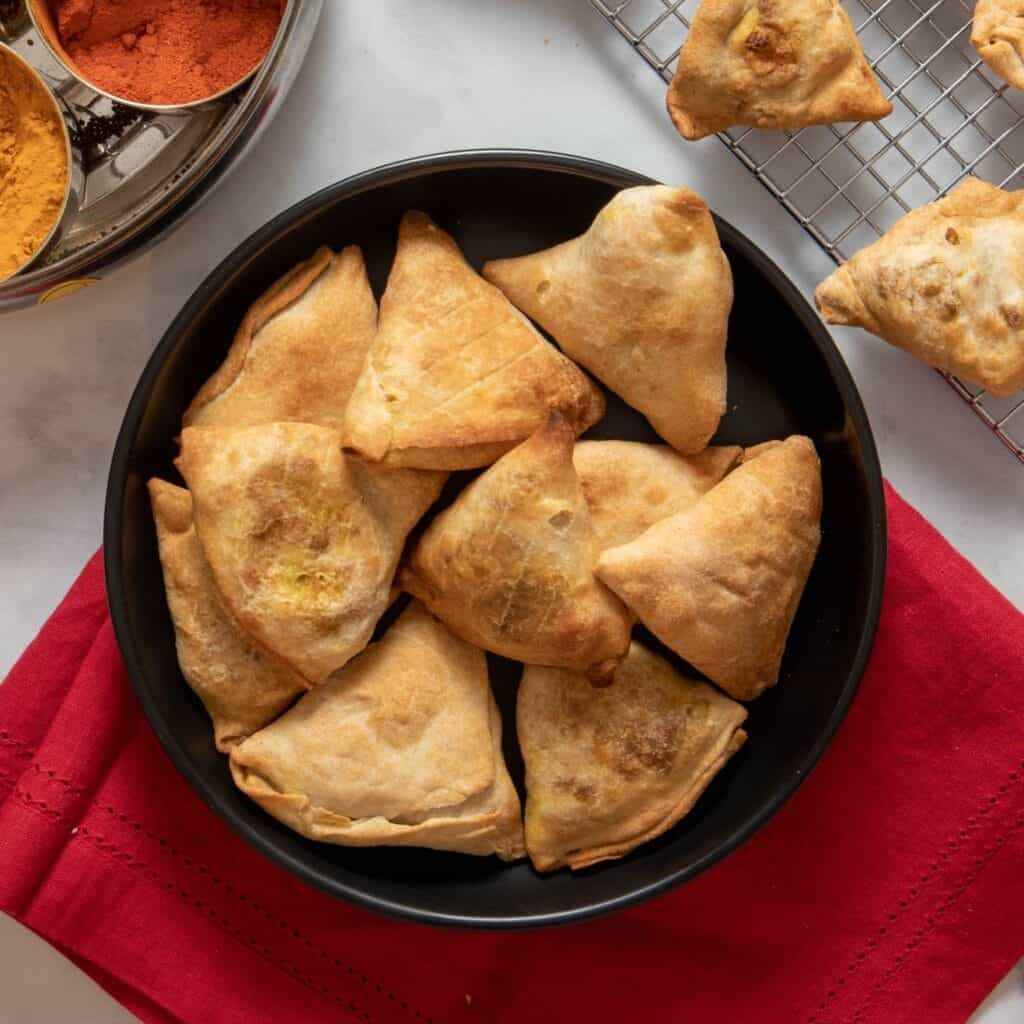 Buy Deep Potato Samosa Easybake 400 Gm | India Grocers - Quicklly