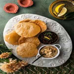 Buy Putul Mini Aloo Puri 14.1 Oz | Taj Mahal Fresh Market - Quicklly